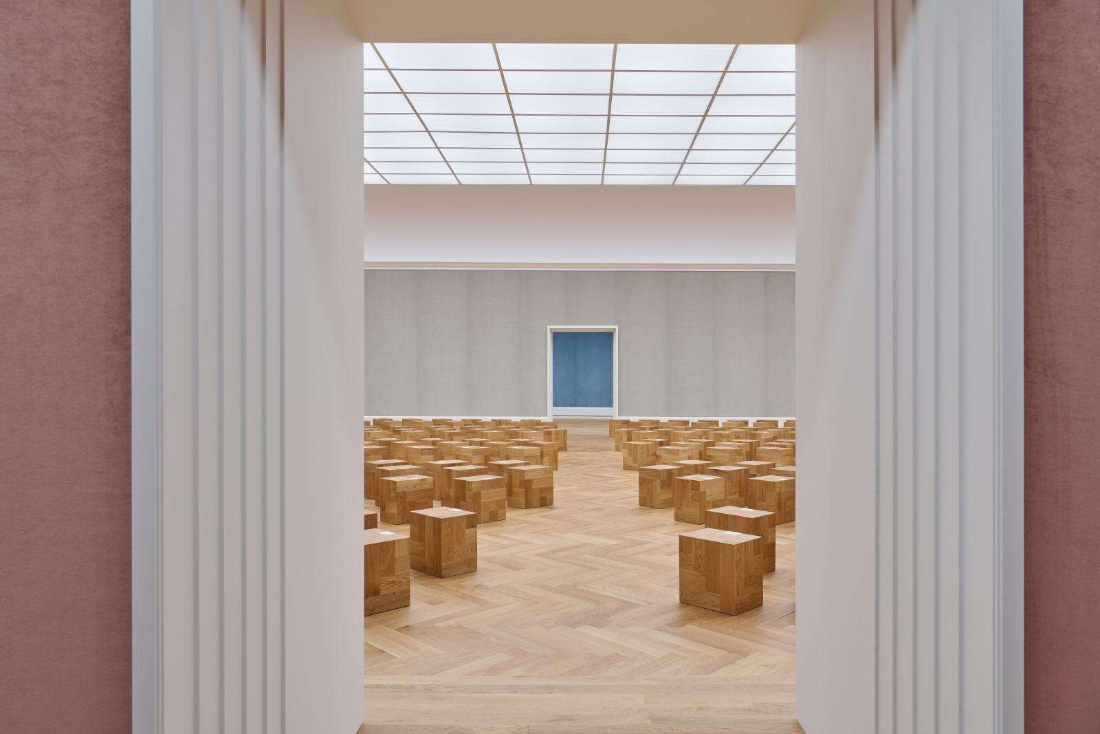 Dior開啟新篇章，Jonathan Anderson首秀登場！話題托特包是下一個IT Bag！ | Bella.tw儂儂