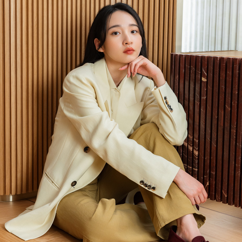 低調貴婦最愛！Loro Piana進軍台中，全新概念精品店隆重開幕，盛邀金鐘新人獎李沐3套質感換裝宛如出身名門大家閨秀 | Bella.tw儂儂